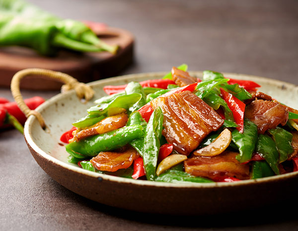 Stir-Fried Pork Belly with Chili Peppers | Recipes | Lee Kum Kee Home | USA